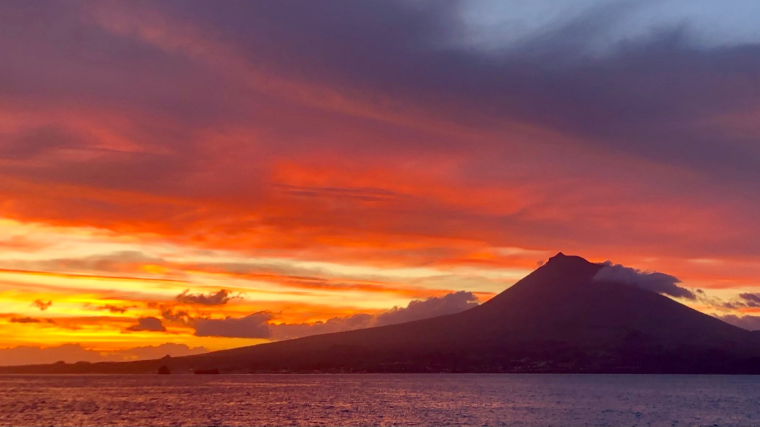 Pico – die kontrastreiche Vulkaninsel im Atlantik